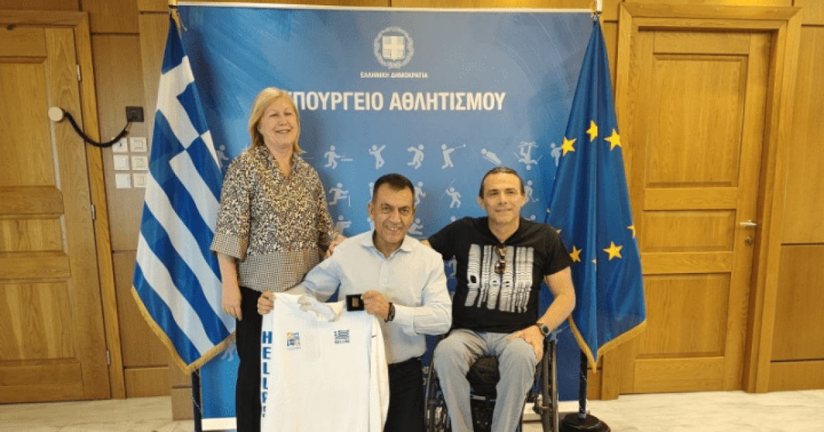 Συνάντηση Βρούτση με τον πρόεδρο της ΕΑΟΜ-ΑμεΑ | Flash