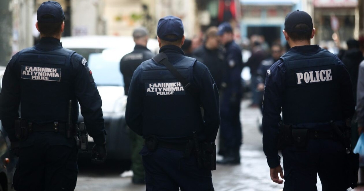 Συνελήφθη η 28χρονη με τις βόμβες μολότοφ που βρέθηκαν στο ΑΠΘ | Flash
