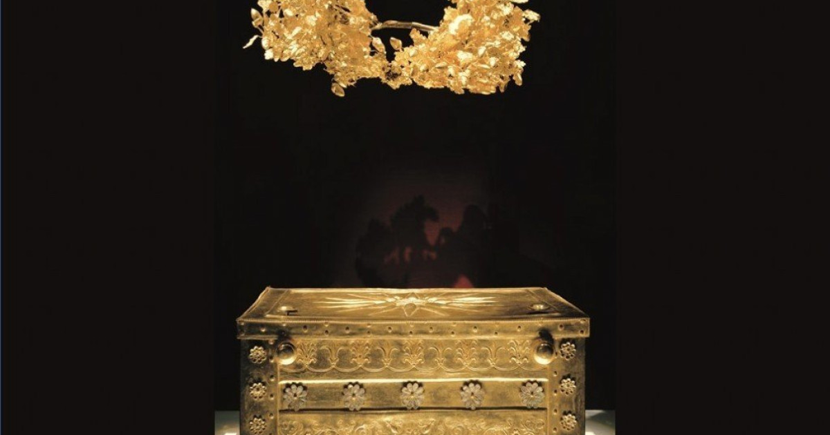 Σαν σήμερα ο Μανόλης Ανδρόνικος ανακάλυψε τον τάφο του Φίλιππου Β' στη ...