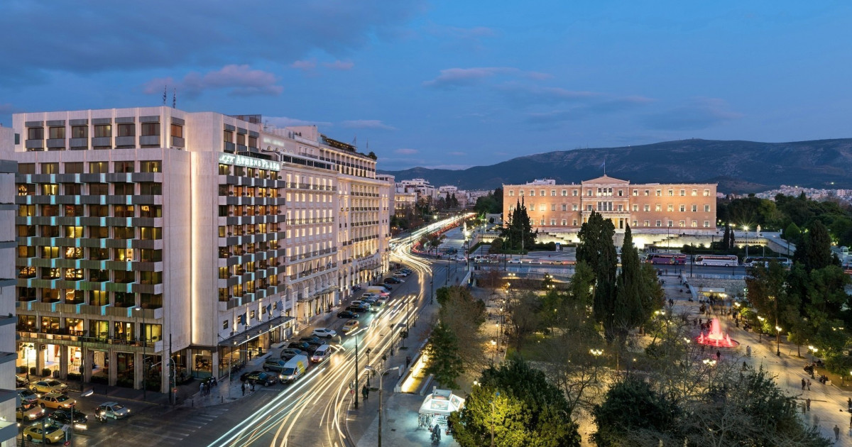 NJV Athens Plaza: Η αθόρυβη ανακαίνηση και τα θετικά μηνύματα για το ...