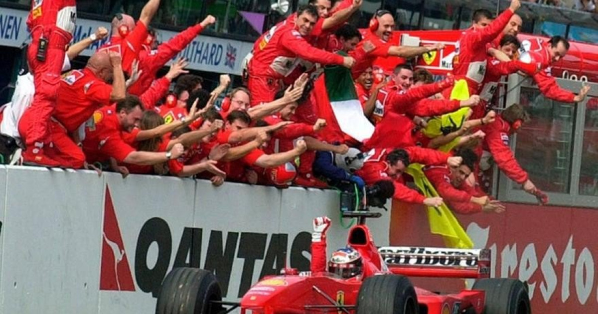 Η FIA βάζει τέλος σε μία από τις πιο εμβληματικές εικόνες στη Formula 1 ...