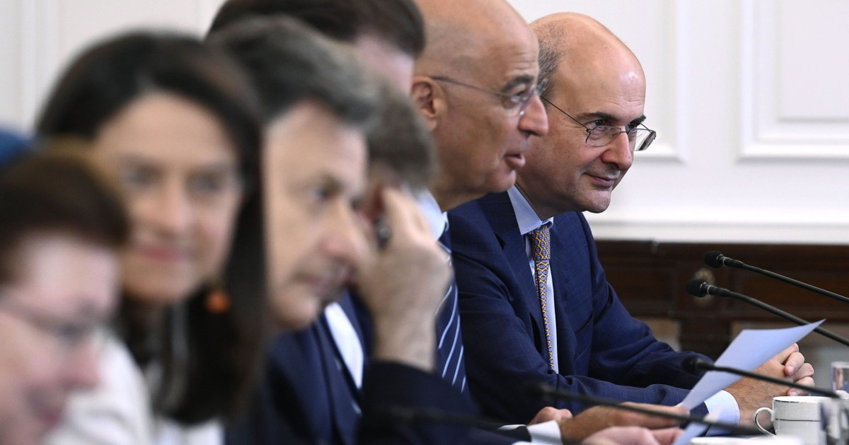 ALCO: Αγκομαχούν οι υπουργοί του Μητσοτάκη - «Πάρτι» στα δεξιά της ΝΔ ...