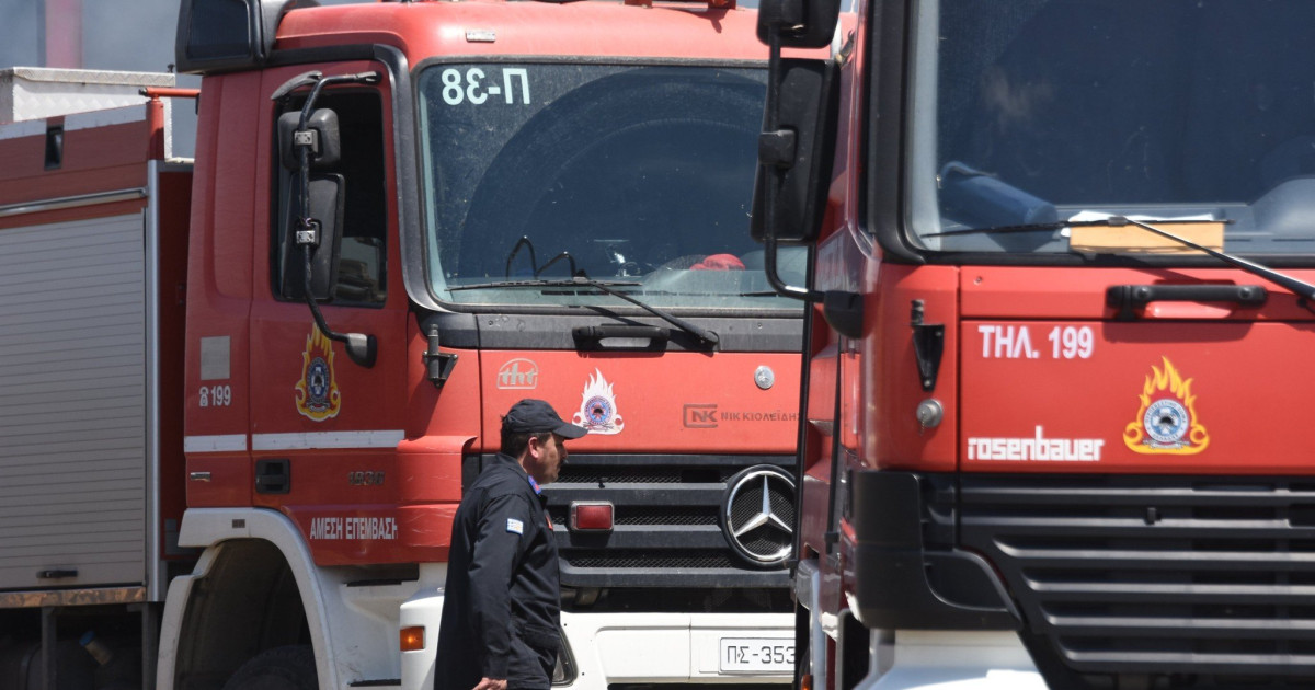 Φωτιά σε μονάδα επεξεργασίας βαμβακιού στην Βοιωτία | Flash