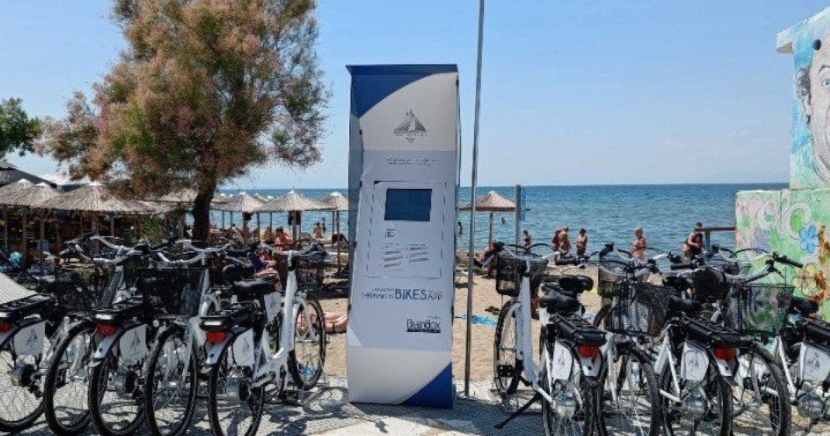 Πενήντα τέσσερα κοινόχρηστα ηλεκτρικά ποδήλατα στο Δήμο Θερμαϊκού | Flash