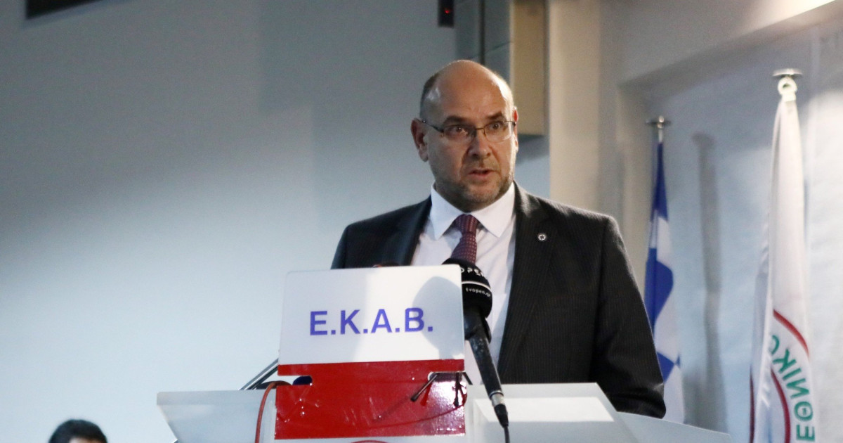 Αλλαγή σκυτάλης στο ΕΚΑΒ: Αποχωρεί και «αναβαθμίζεται» ο Νίκος ...