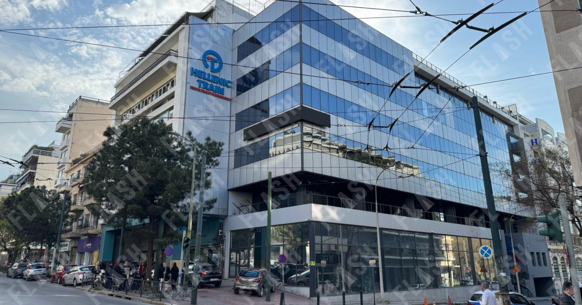 Η επόμενη μέρα από το «χτύπημα» στα γραφεία της Hellenic Train - Ζημιές στο κτήριο και σε IX | Flash